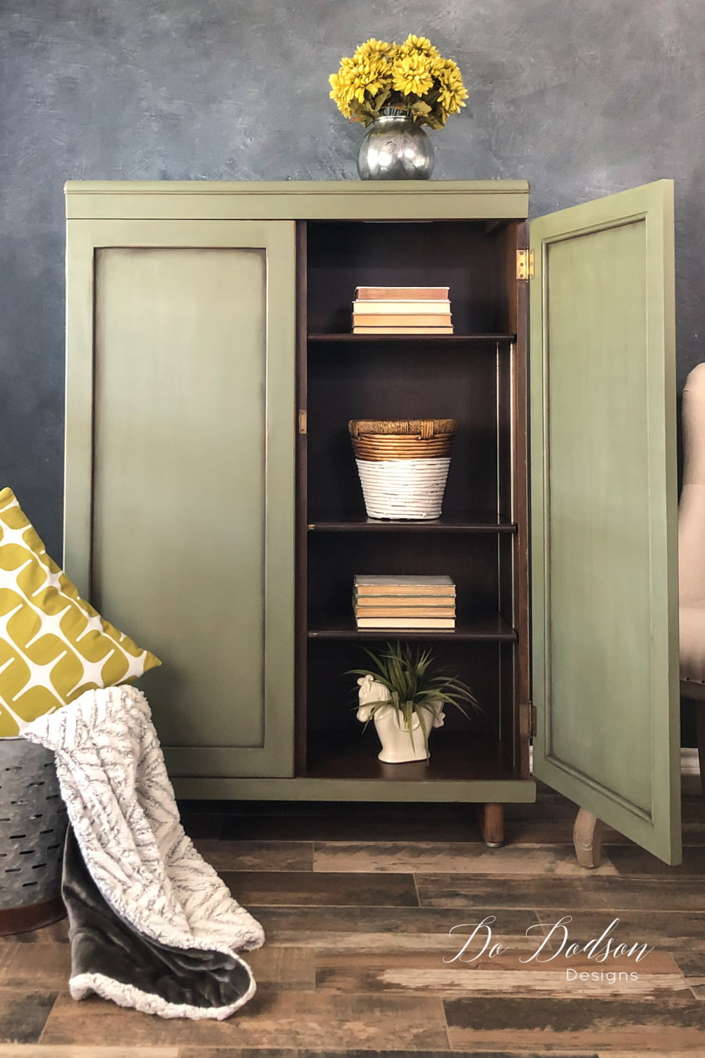 9 Charming Ways To Decorate With Books - Do Dodson Designs