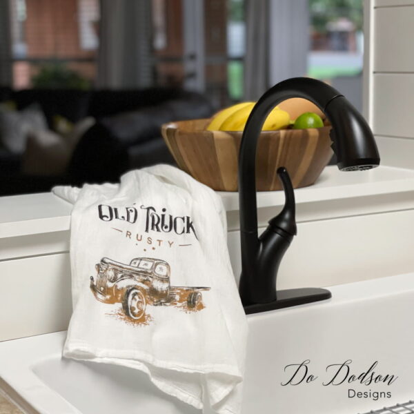 The Easy Way To Customize Flour Sack Dish Towels - Do Dodson Designs