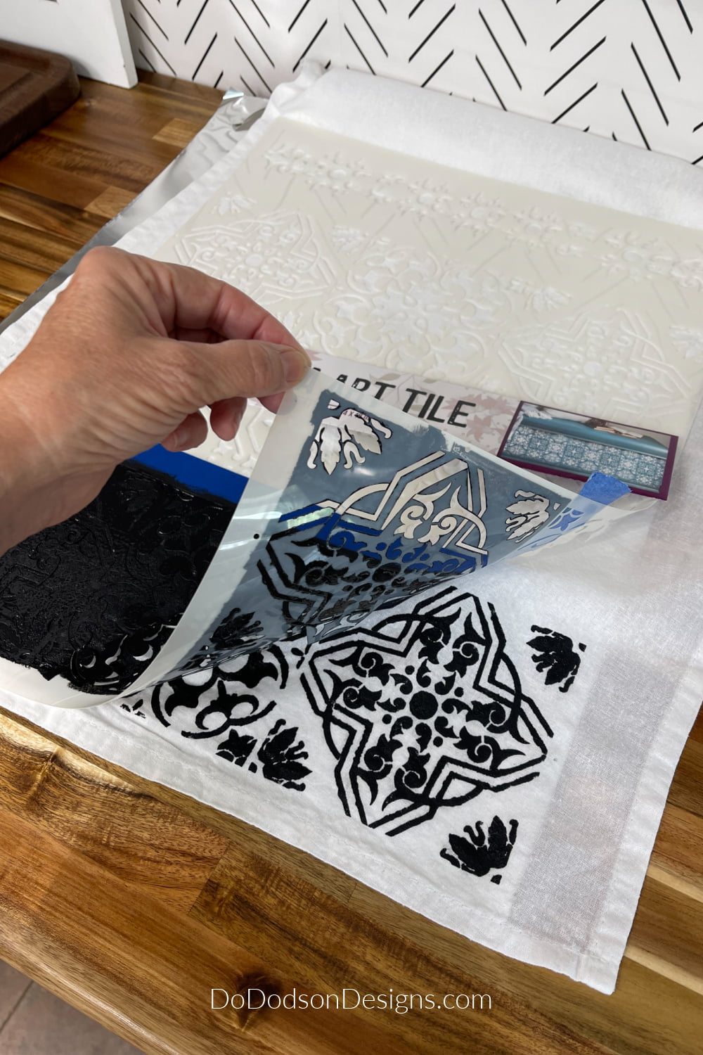 The Easy Way To Customize Flour Sack Dish Towels - Do Dodson Designs