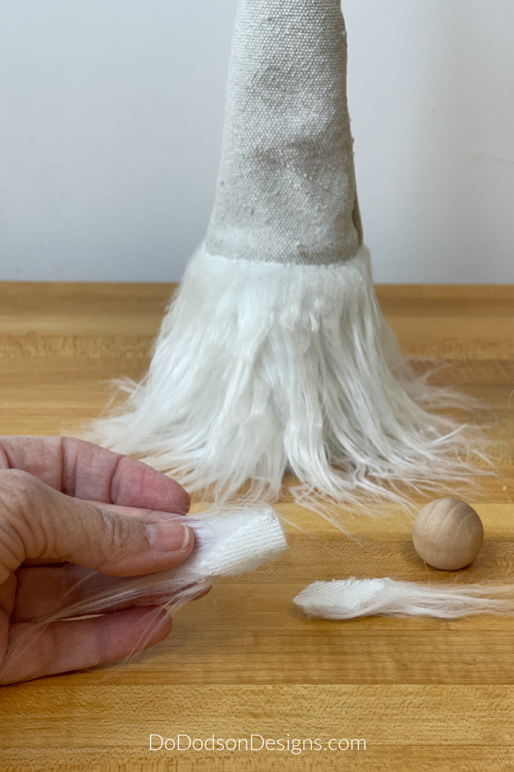 Easy DIY Gnome Christmas Craft (Repurposed Paintbrushes) - Do Dodson ...
