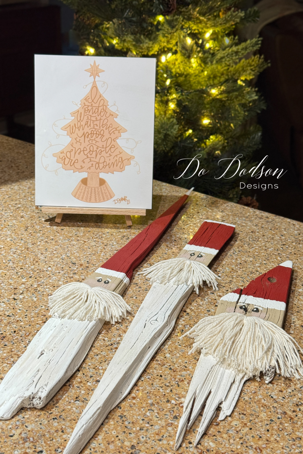 Scrap Wood Santa Claus (DIY Christmas Crafts) - Do Dodson Designs